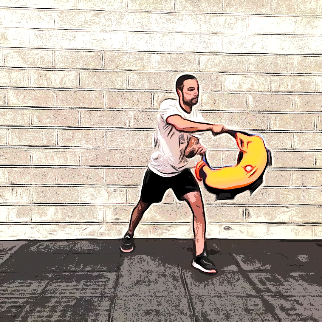 Une explosivité accrue avec le Bulgarian bag Arm Throw